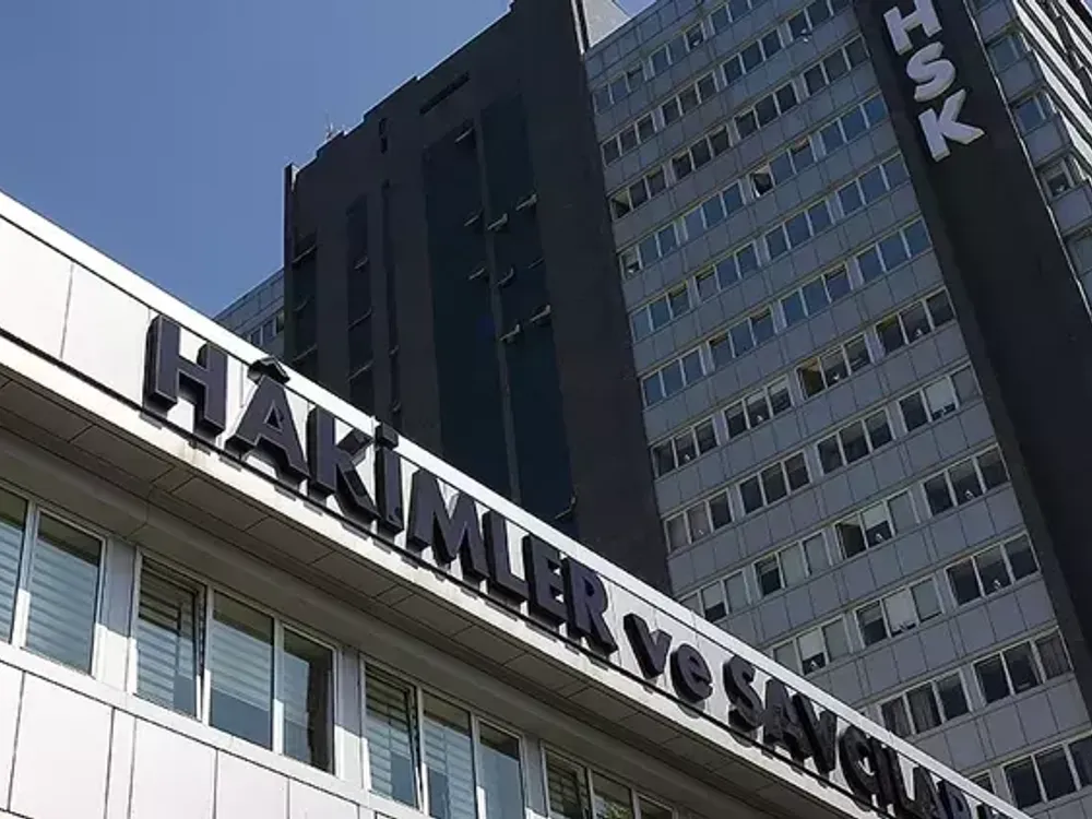 HSK Kararnamesi: 4 Bin Hakim ve Savcının Görev Yeri Değişti - Dosya Haber